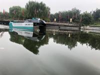 China Smart Pond Cleaning Robot boat In Depth Bathymetric Survey equipment USV 2.51*1.56*1.05m for sale