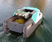 China Electric 2 Thruster Water Grass Cutting Boat Robot Water Harvester 430kg for sale