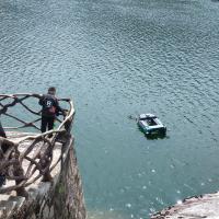 China Splashproof Driverless Hydrographic Survey Vessel Automatic Lifting Garbage Baskets for sale