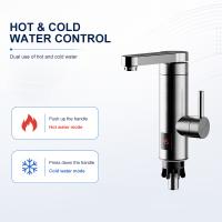 China 360 Degree Rotatable Outlet Electric Heating Faucet with LED Temperature Display and 3300W Instant Heating for sale