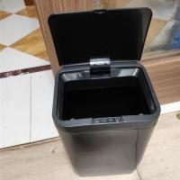 China Indoor / Office Intelligent Trash Can With Automatically Close And Seal Lid for sale