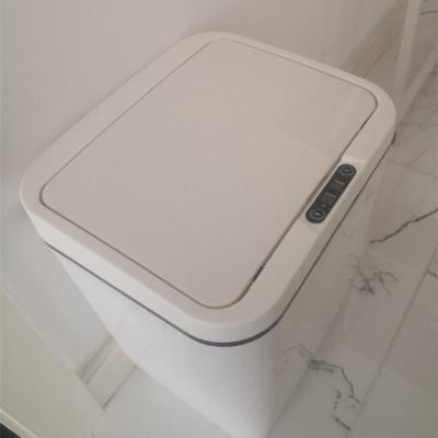 China Fast Acting Smart Human Garbage Cans With Water Resistant Infrared Motion Sensor for sale