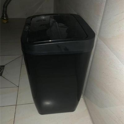China 12L Anti - Rust Smart Garbage Can Induction Style For Office Hotel Lobby for sale
