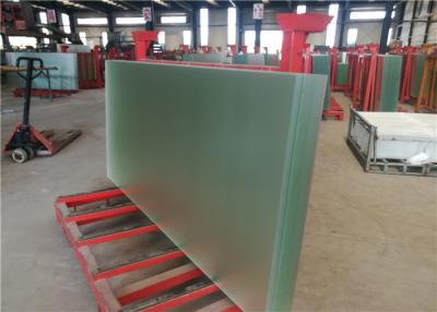 China Ultra Clear Low Iron Solar Glass 3.2mm Tempered Panel High Transmittance 91.7% for sale