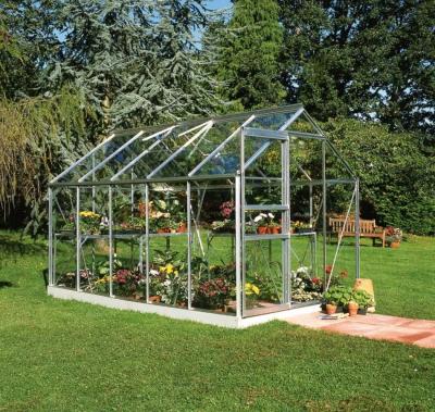 China YIWO 4mm Tempered Solar Glass Panel 86.8% UV Transmittance Custom Size Greenhouse for sale