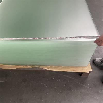 China Low Iron Solar Tempered Glass 3.2mm High Light Transmittance 91.5% Customizable Size for sale