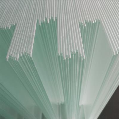 China Low Iron Flat Solar Tempered Glass 3.2mm Clear Photovoltaic Glass with Polished Edge Customizable for sale