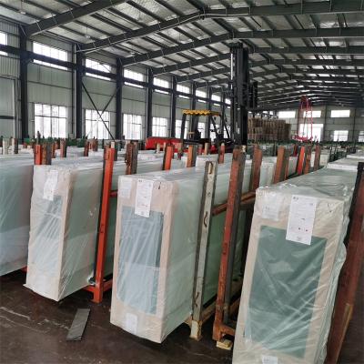 China Ultra Clear Low Iron Solar PV Glass 3.2mm 2mm High Light Transmittance UV Protection for Building Facades for sale