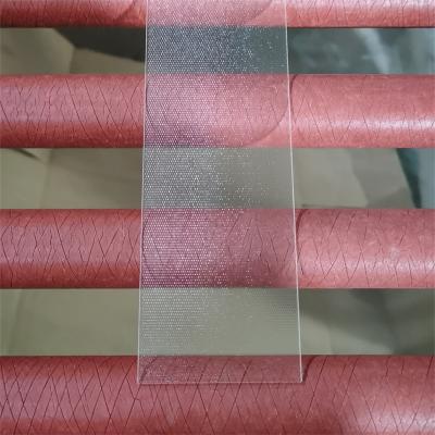 China 3.2mm Low Iron Ultra White Patterned Tempered Solar Glass for Photovoltaic Panels Custom Shape for sale