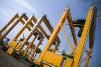 China Container Gantry Crane Straddle Carrier RTG Tyre / Rubber Tyre 32m for sale
