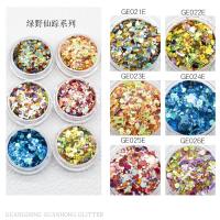 China Mixed Hexagonal Butterfly Glitter Powder PET Material 15,000kg Monthly Supply High Temperature Resistant for sale