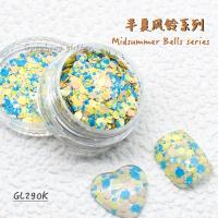 China OEM Shiny Chunky Polyester Christmas Glitter Mix Powder Solvent Resistance Midsummer Bells for sale