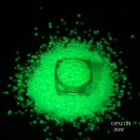 China GUANHONG GLITTER Luminous Heart Glitter Powder 2mm-3mm Shapes for Party Decoration and Cosmetic Use for sale
