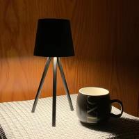 China Three Legged Desktop LED Lamp 3000K 4500K 6000K Rechargeable LED Table Lights for sale