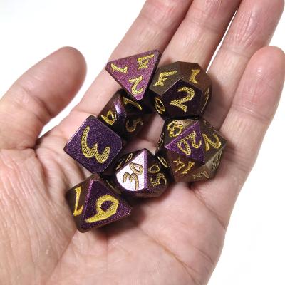 China Poker tabl Hand Pouring Dice Set Odorless For Collection Metal Polyhedral Black for sale