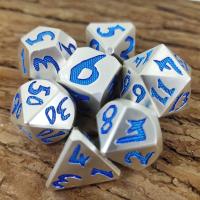 China Luxury 7 Pcs Set Sturdy For Dungeon And Dragon Hand Pouring Polyhedral Dice Silver Blue For Rpg And Dnd Game for sale