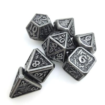 China Modern Metal Polyhedral Dice Lightweight Sturdy Liquid Manual Grinding for sale