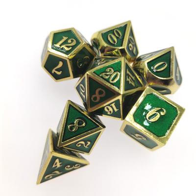 China Gilt Green Metallic Game Dice Metal Polishing Tabletop Gaming Dice Set 7 Piece for sale