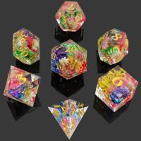 China Wear Resistant Resin DND Dice Hand Pouring Polyhedral Sharp Edge for sale
