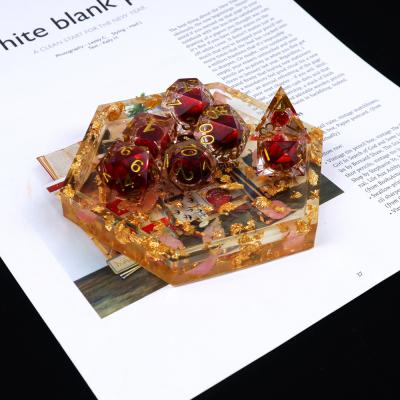 China Pomegranate liquid natural resin multi -faceted tablet game dice set dnd dice for sale