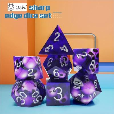 China Purple Crystal Skull Resin Boarding Dice Set Dragon and Dungeon for sale