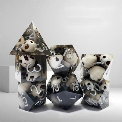 China Black Crystal Skull Resin Boarding Dice Set  dnd dice for sale