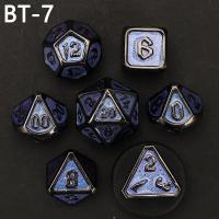 China Custom metal and plastic dice D20 game D & D polyhedron DND dice set RPG dice for sale