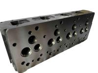 China Komatsu Engine Cylinder Head with Corrosion-Resistant Coating, High-Quality Steel, and OEM Precision for sale