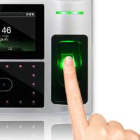 China 4.3 Inch TFT Biometric Scanner Face Scan Attendance Machine 1500 Capacity for sale