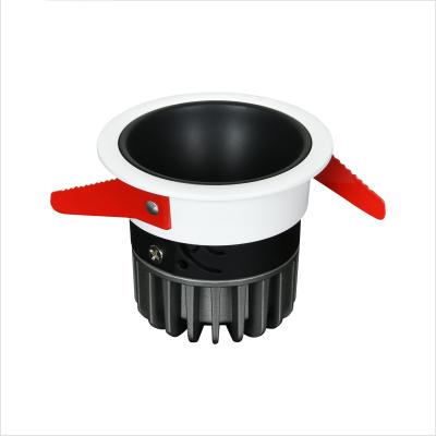 China Dimmable 7w Cob Led Downlight Recessed IP44 Waterproof White Finished for sale