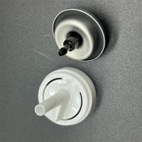 China Gentle Even-Distribution Hair Mousse Dispensing Nozzle for Curly and Coily Hair Types with Wide-Fan Spray for Hydration and Definition for sale