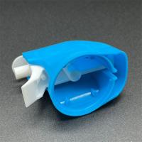 China Adjustable Trigger Spray Gun for Aerosol Cans Universal Fit for Industrial and Household Spray Applications for sale