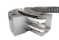 China Slewing Ring Bearing And Cylindrical Roller Combined Slewing Bearing for sale
