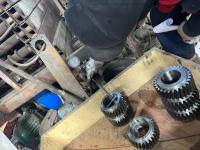 China Cnc Machining Custom Size Spur Helical Rack Gear And Pinion for sale