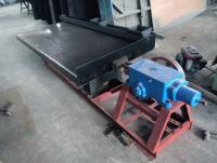 China Good Sorting Efficiency Simple Operation Low Energy Consumption Ore Shaking Table for sale