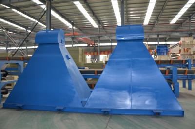 China Electric And Pneumatic Cake Storage Hopper For Sewage Treatment for sale