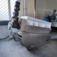 China Low Energy Consumption And High Efficiency Fully Automatic Sludge  Thickening  Screw  Press for sale