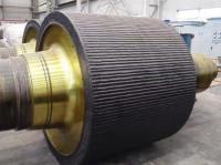 China Multi Layer Surfaces Grinding Welding Roller Of Mining Machine Spare Parts for sale