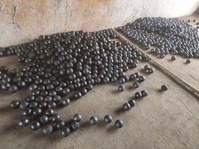 China Customizable 20-150mm Steel ball mill grinding media 55-67HRC and ball mill steel balls factory for sale