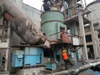 China 50 And 325 Mesh Output 20TPH Ore Grinding Mill Vertical Mill Environment Friendly for sale