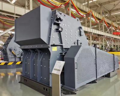 China Quarry Limestone Gravel Concrete Riverstone Clay 550TPH Rock Crushing Machine Vertical Shaft for sale
