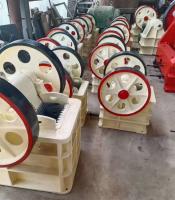 China 1500*1800 1100T/H Jaw Rock Crusher Primary Or Secondary Crushing Machine for sale