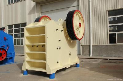 China Medium Granularity PE Jaw Stone Crusher Machine mining Crushing Equipment for sale