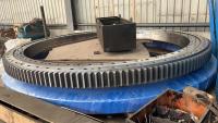 China Double Row Dia 10000mm Cross Roller Slewing Bearing and stacker bearing and marine bearuing factory price for sale