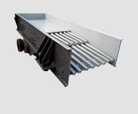 China Continuous Smooth Vibration Ore Vibrating Feeder 700 TPH for sale