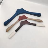 China Premium Leather & Wooden Hangers 17-inch Width with 15 lb Capacity for Luxury Garment Care for sale