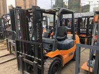 China Japan Toyota FD30 3 Ton Forklift Truck in Good Condition with 2.6*1.2*2.8 Dimensions for sale