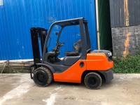 China 2012 Used Japan Toyota 3 Ton Forklift with 3 Mast Fork Lift and Automatic Manual Control for sale