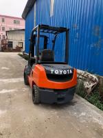 China 2012 Used Japan Toyota 3 Ton Forklift with 3 Mast Fork Lift and Automatic Manual Control for sale