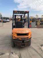 China JAPAN TOYOTA 3 ton 7F FD30 Forklift Triple Mast for Versatile Material Handling for sale